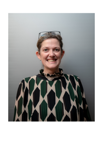 Meet Caroline Deschamps | Strand